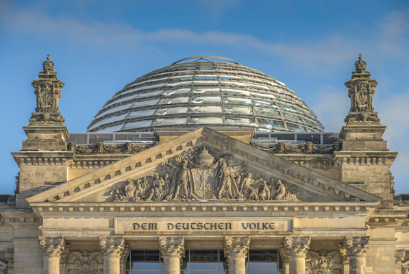 Mit Bürgersinn den Diktatoren trotzen | The Pioneer