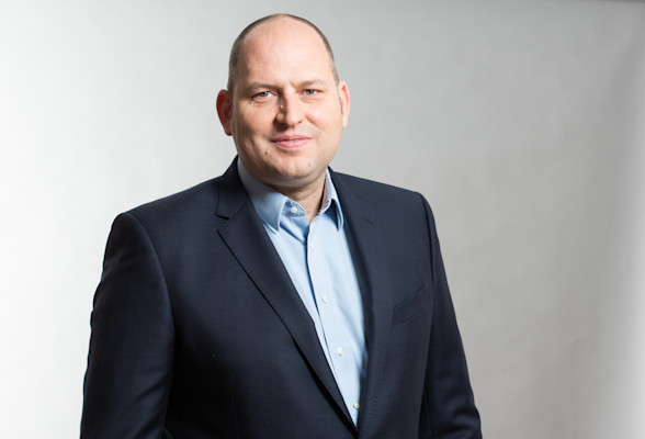 Alexander Gruber | The Pioneer